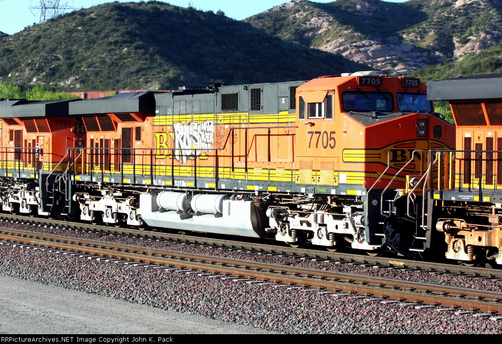 BNSF 7705
